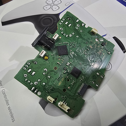 Hall Effect Joystick PS5 Controller